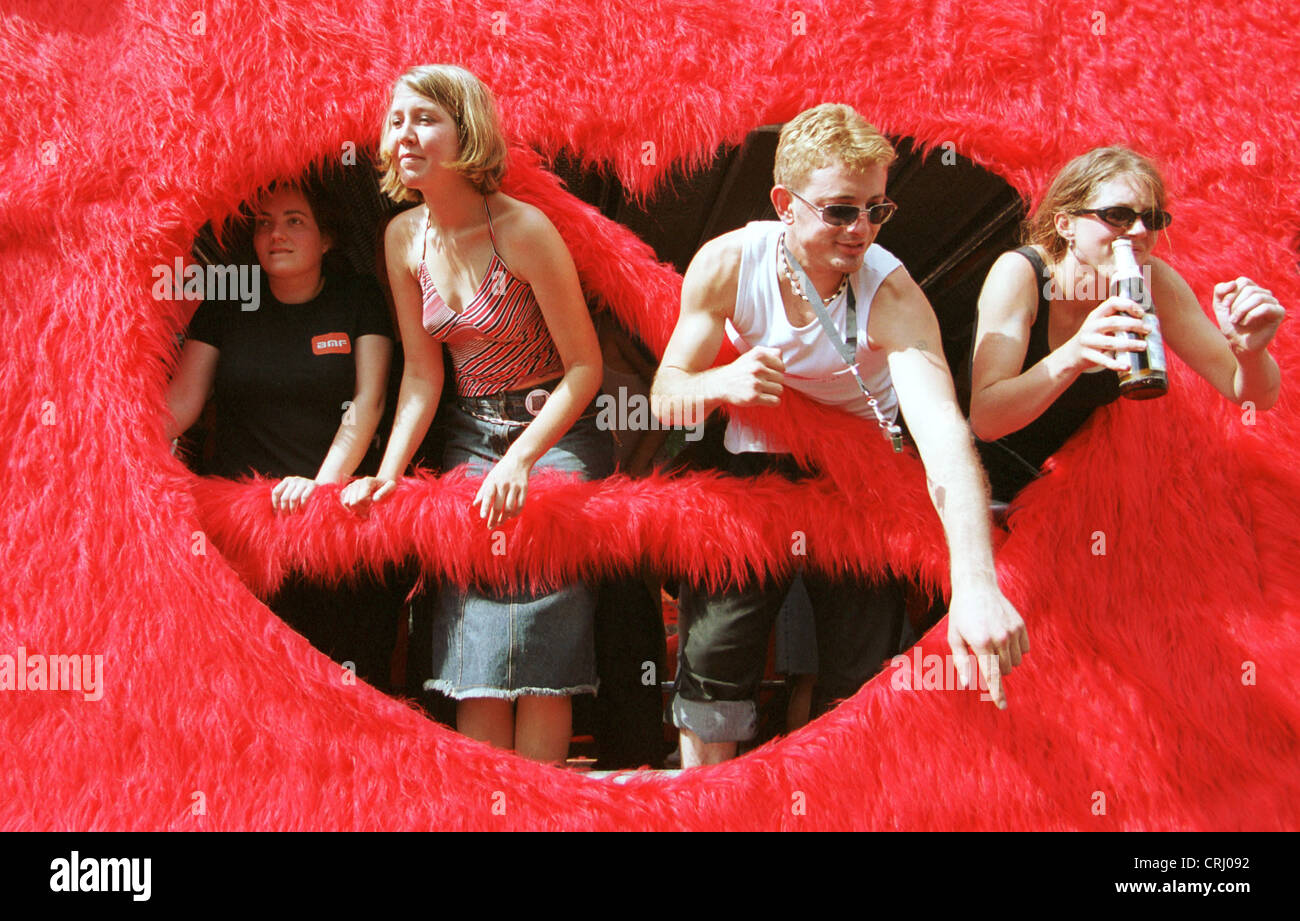 Love parade berlin 2001 -Fotos und -Bildmaterial in hoher Auflösung – Alamy