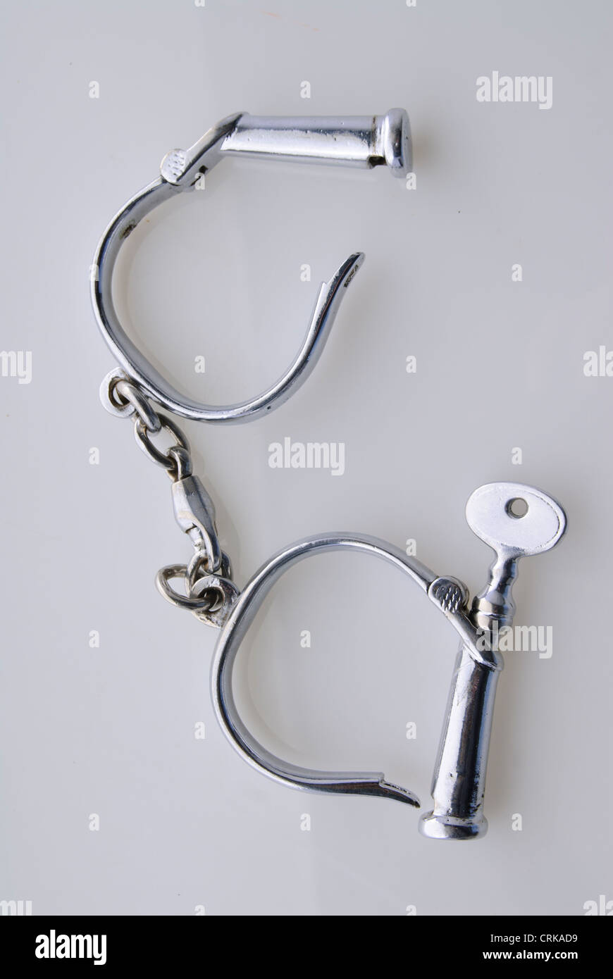 Handschellen von -Fotos und -Bildmaterial in hoher Auflösung – Alamy