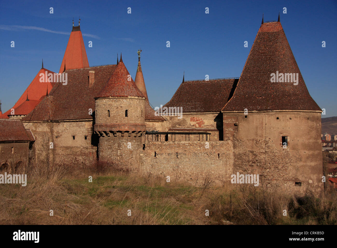 Gotische burg hunedoara -Fotos und -Bildmaterial in hoher Auflösung – Alamy