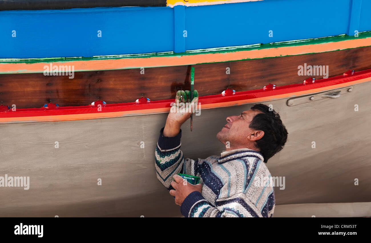 Fischer Luzzu Stockfotos und -bilder Kaufen - Alamy