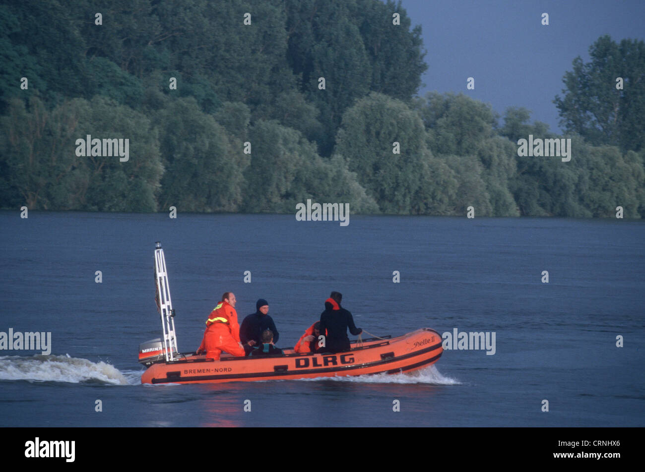 Dlrg lifeguards -Fotos und -Bildmaterial in hoher Auflösung – Alamy