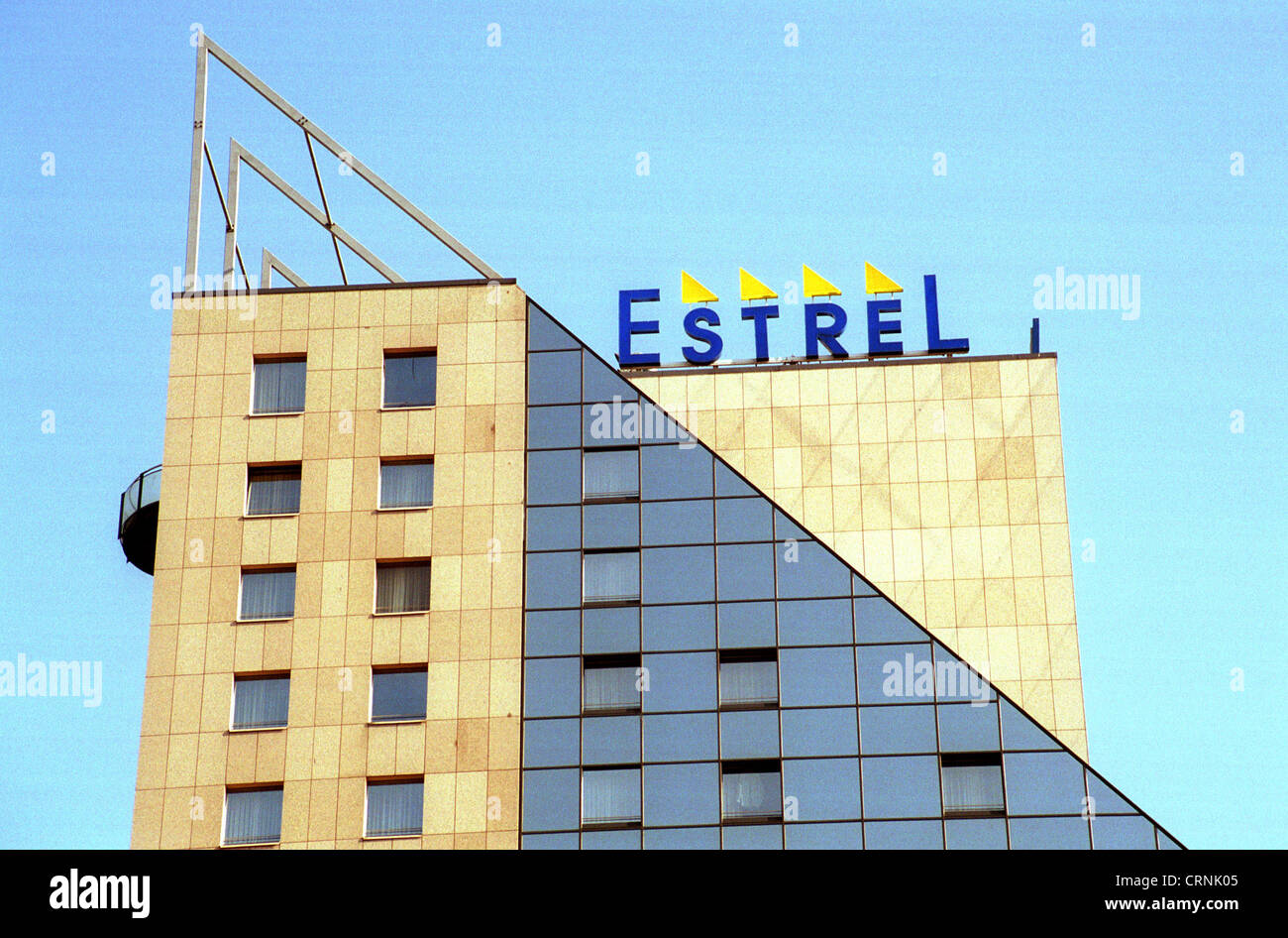 Germany estrel hotel -Fotos und -Bildmaterial in hoher Auflösung – Alamy