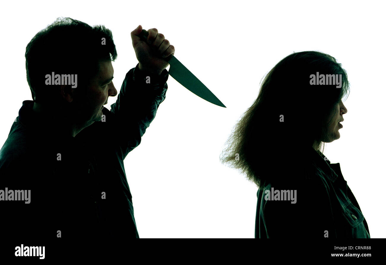 Mann versucht zu erstechen Frau mit Messer Stockfotografie - Alamy