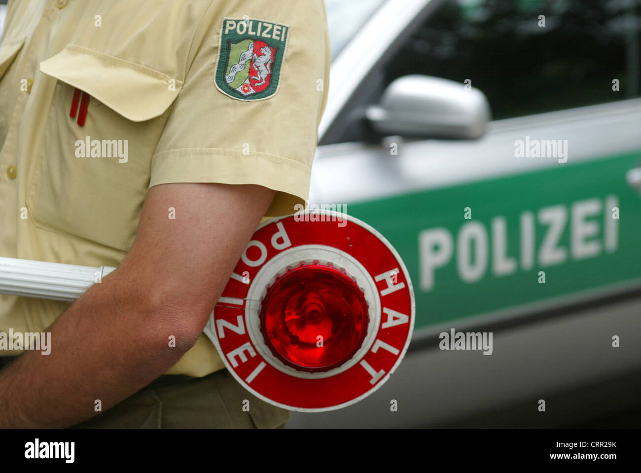 German officer in the car -Fotos und -Bildmaterial in hoher Auflösung ...