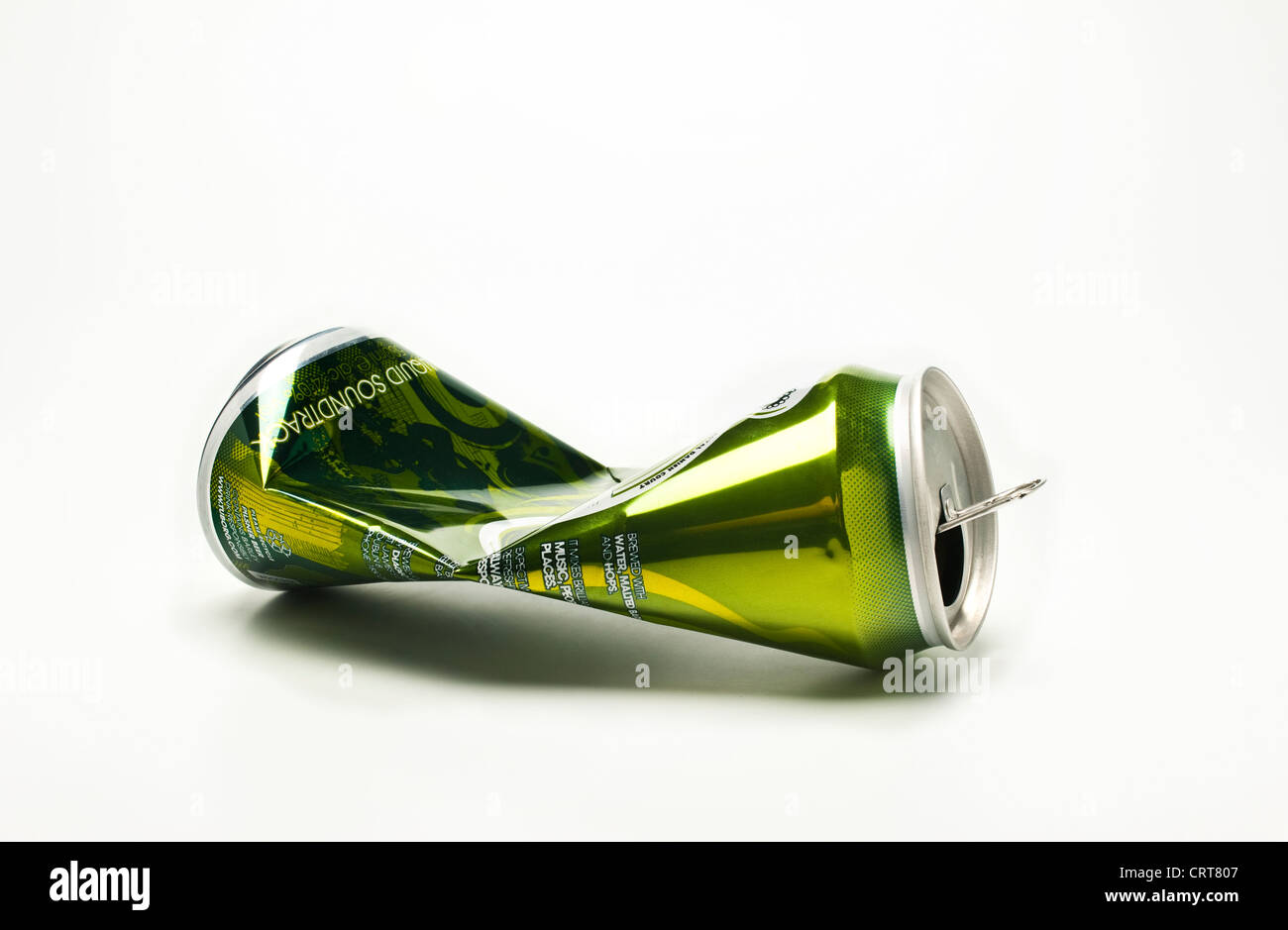 Leere bierdosen -Fotos und -Bildmaterial in hoher Auflösung – Alamy