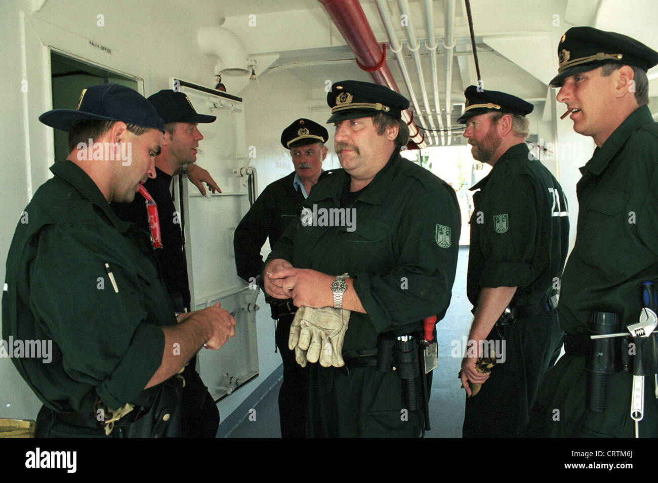 Zoll beamte -Fotos und -Bildmaterial in hoher Auflösung – Alamy