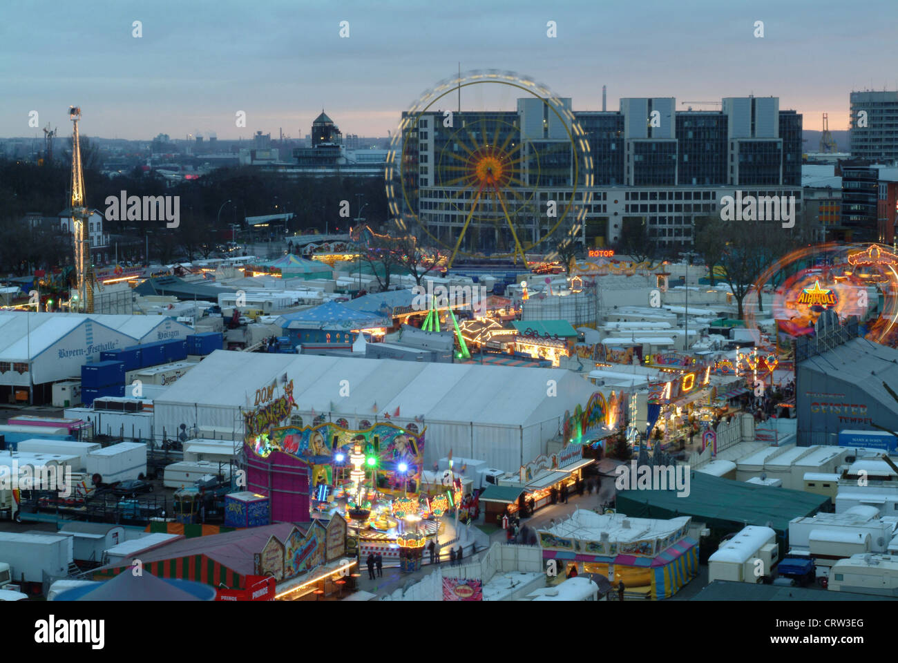Carousel hamburger dom -Fotos und -Bildmaterial in hoher Auflösung – Alamy
