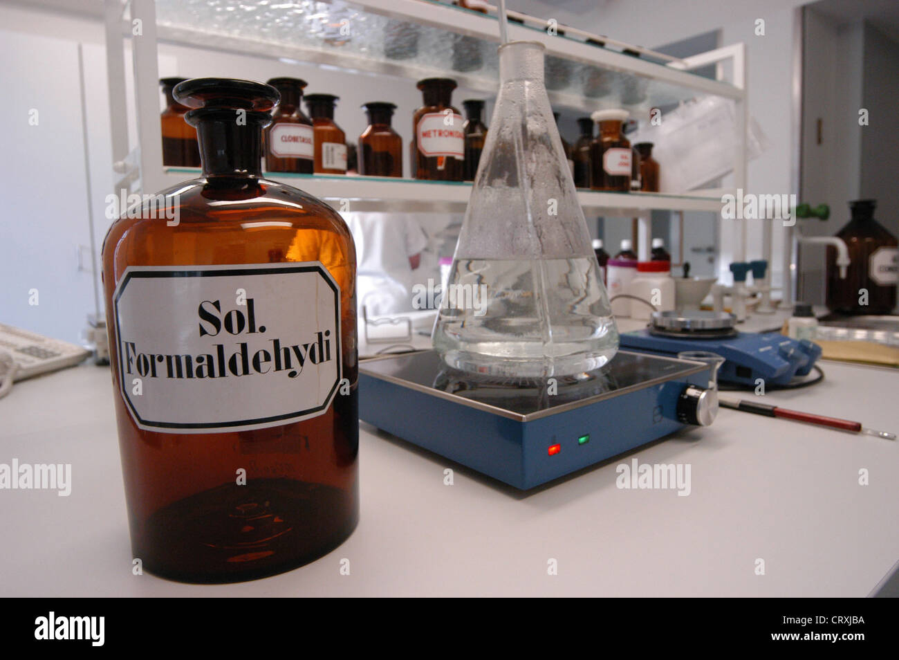Formaldehyd in einer großen Apotheke Stockfotografie - Alamy