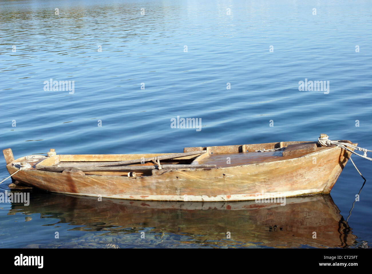 Frachtdeck aus holz -Fotos und -Bildmaterial in hoher Auflösung – Alamy