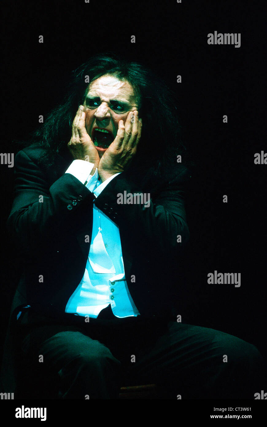 Jango edwards -Fotos und -Bildmaterial in hoher Auflösung – Alamy