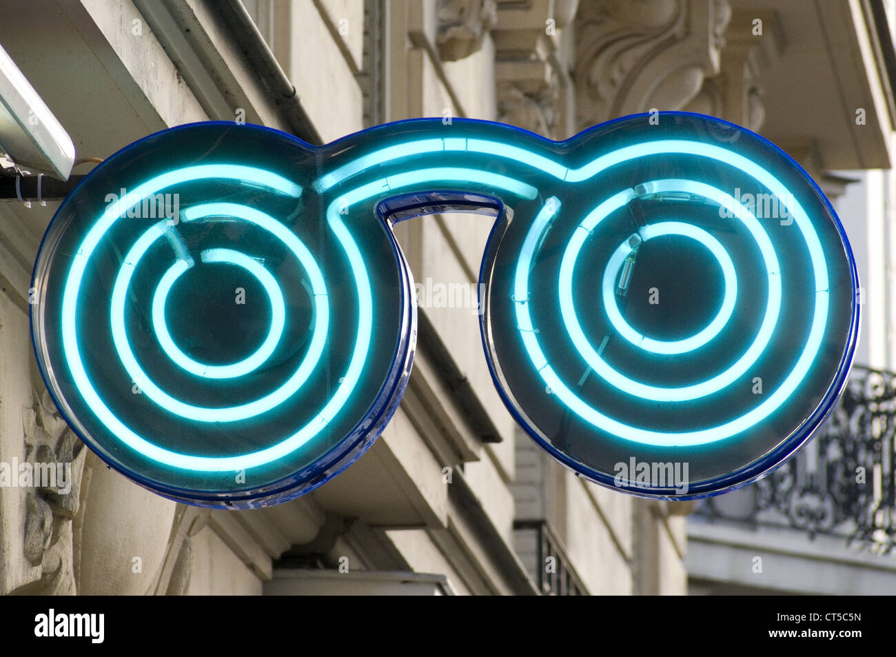 Optiker symbol -Fotos und -Bildmaterial in hoher Auflösung – Alamy