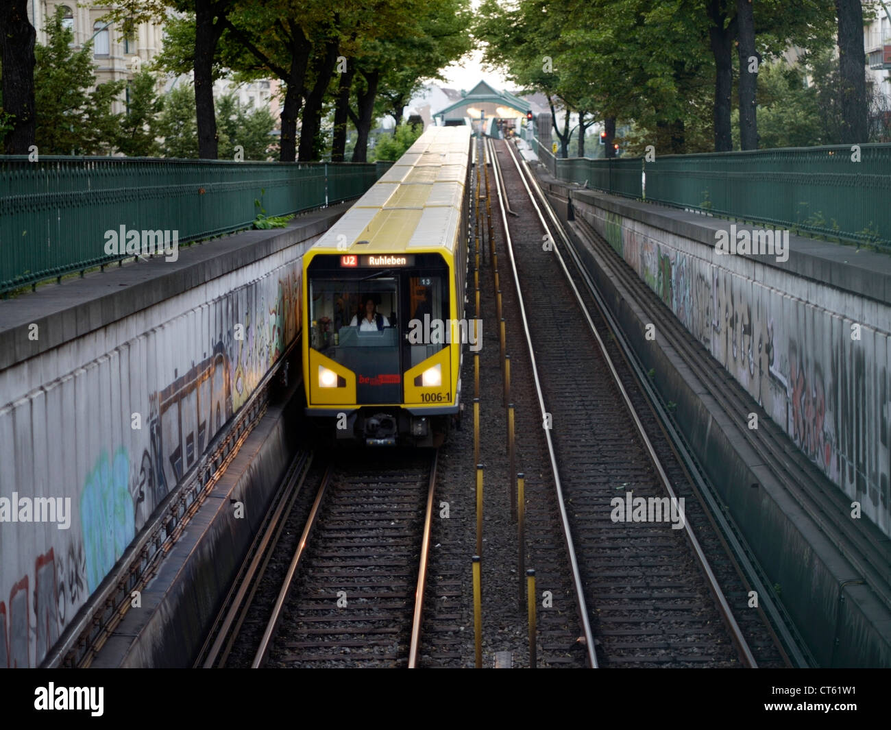 Berliner U-Bahnstation (U2 Stockfotografie - Alamy