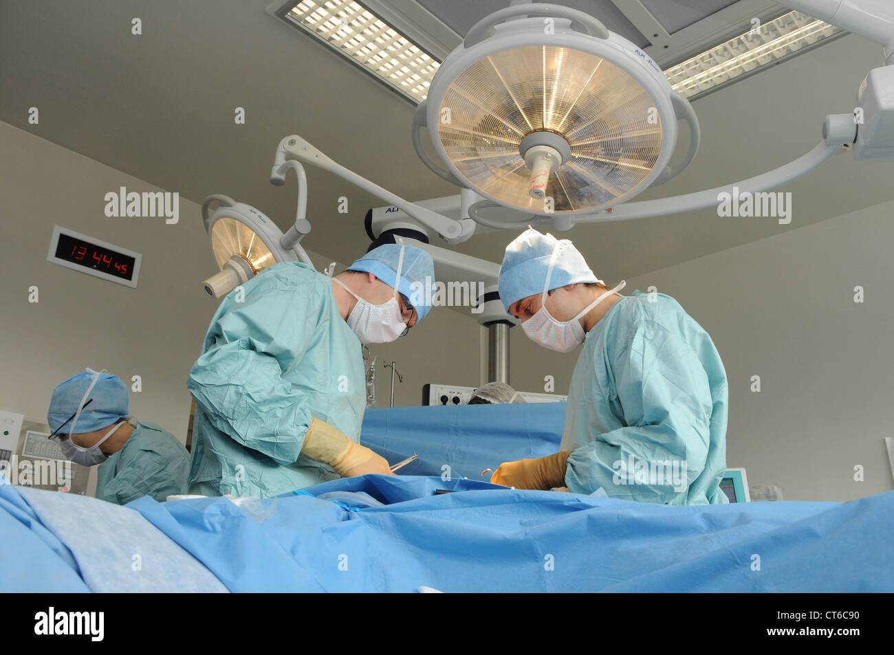 Abdomen operation -Fotos und -Bildmaterial in hoher Auflösung – Alamy