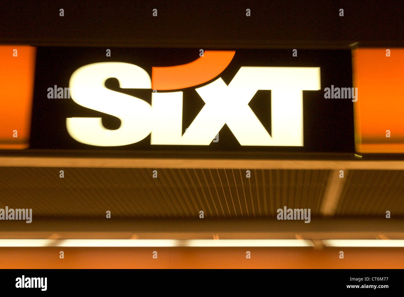 Sixt Logo Stockfotos und -bilder Kaufen - Alamy