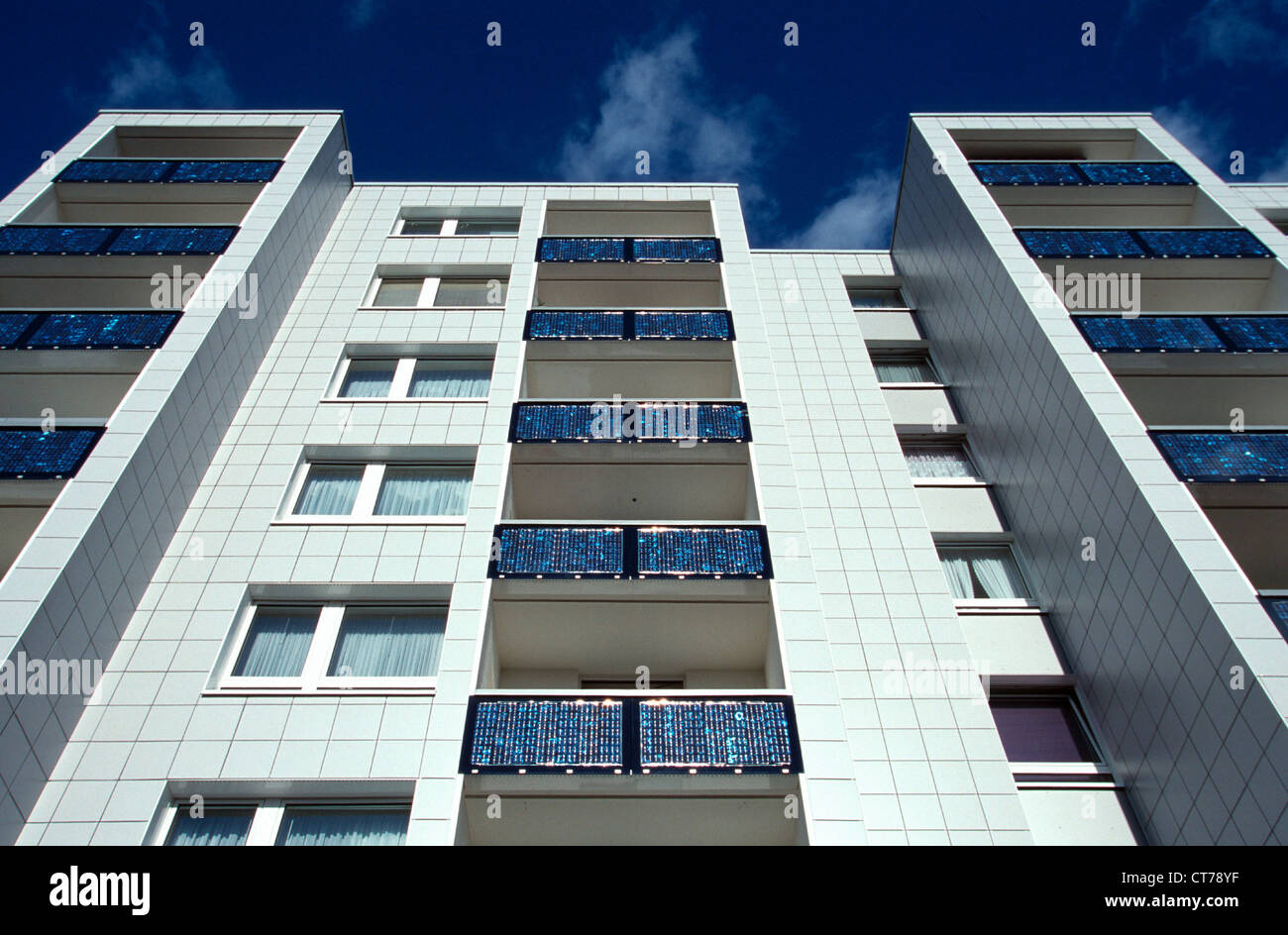 Solar facade cologne -Fotos und -Bildmaterial in hoher Auflösung – Alamy