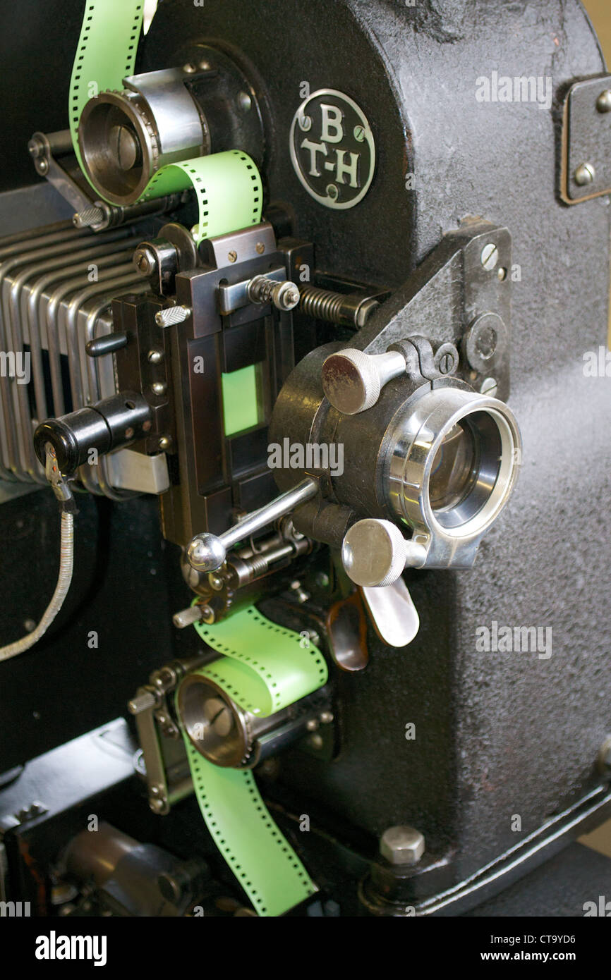 35mm Film Projector Stockfotos & 35mm Film Projector Bilder - Alamy