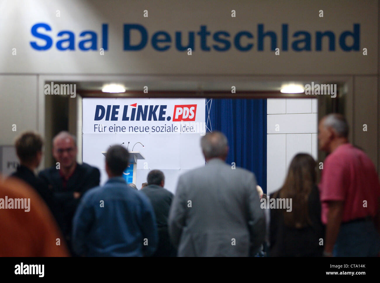 Linkes logo -Fotos und -Bildmaterial in hoher Auflösung – Alamy