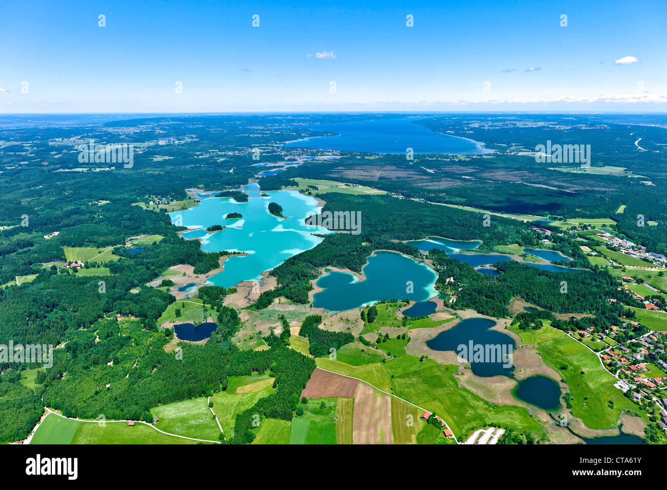 Luftaufnahme der Seen Osterseen, Seeshaupt, den Starnberger See ...