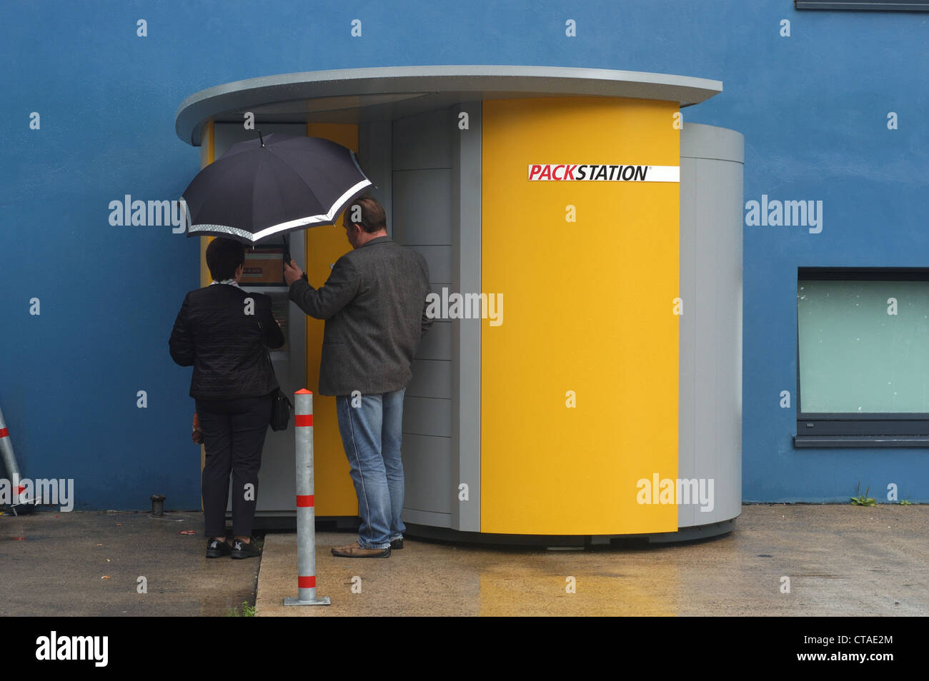 Dhl packstation -Fotos und -Bildmaterial in hoher Auflösung – Alamy