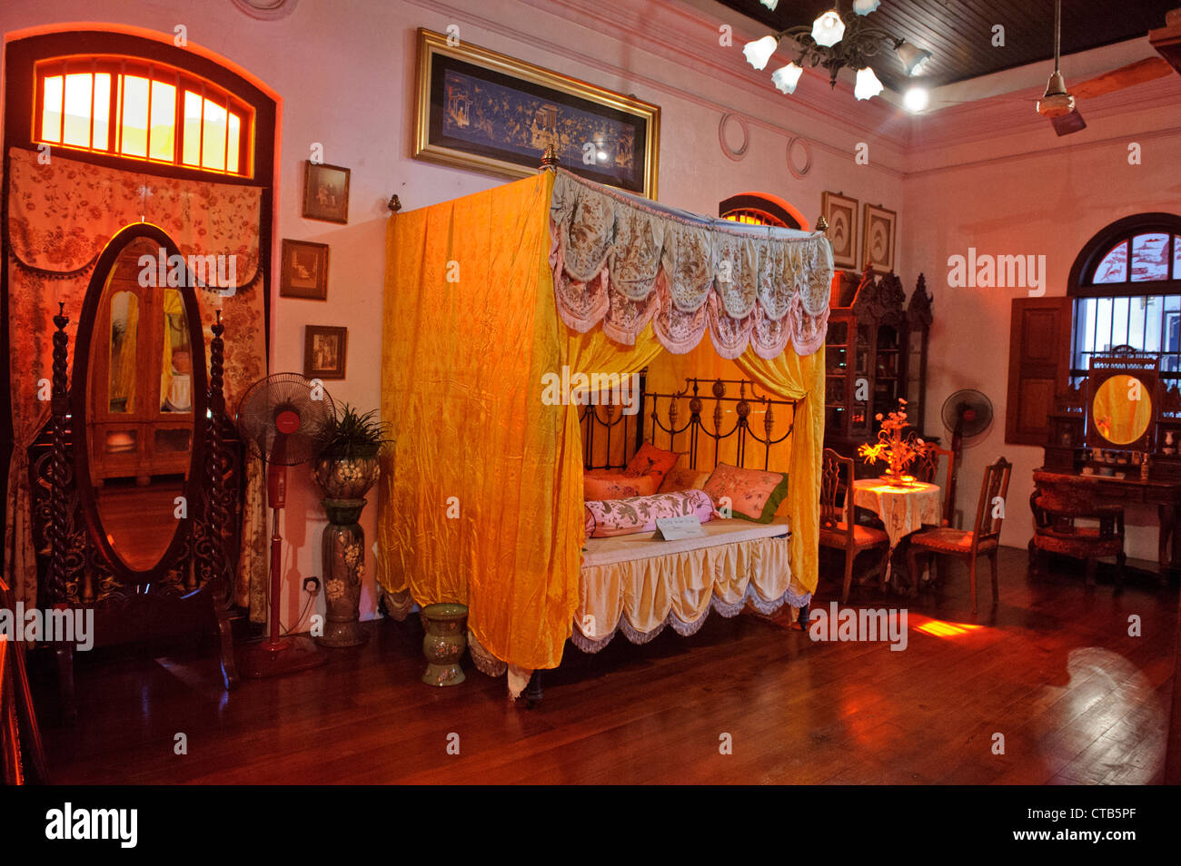 Peranakan bett -Fotos und -Bildmaterial in hoher Auflösung – Alamy