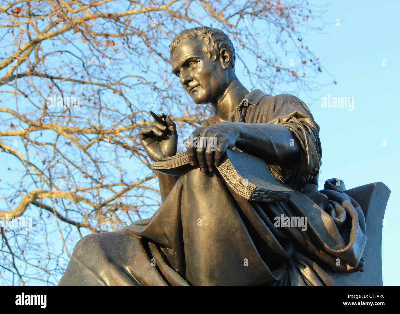 Statue von Jean-Jacques Rousseau auf der Rousseau-Insel, Genf, Schweiz ...