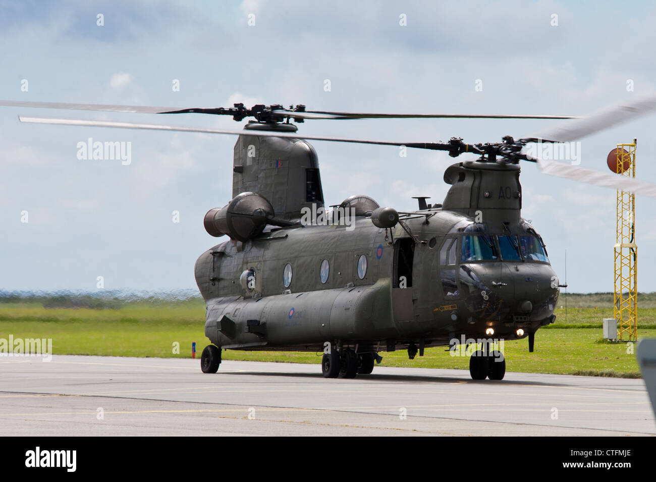Chinook bei Raf Valley Anglesey North Wales Uk. ZA707 Stockfotografie ...