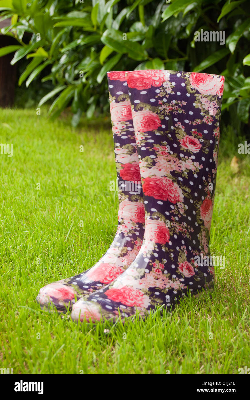 Girls wellies -Fotos und -Bildmaterial in hoher Auflösung – Alamy