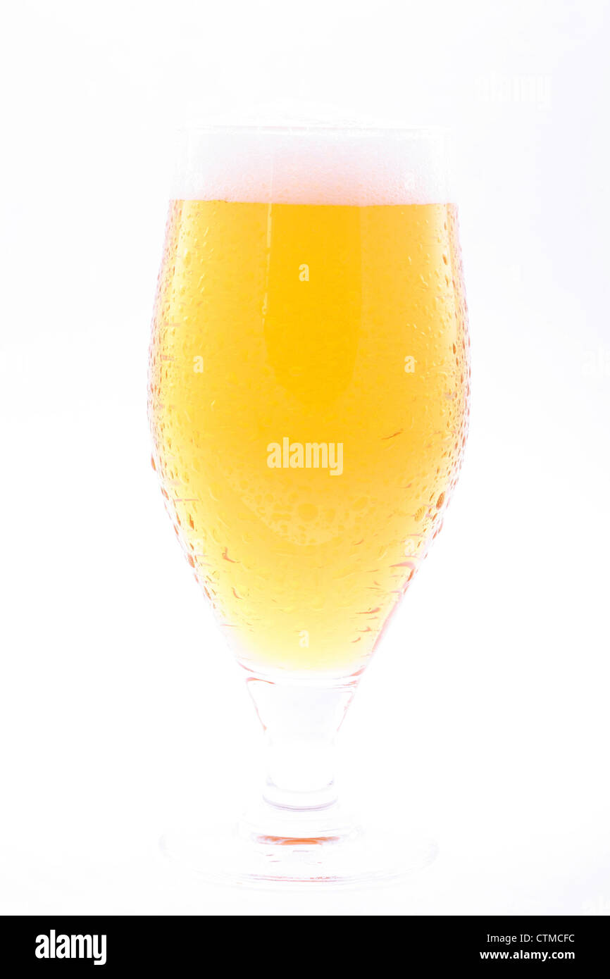 Weizenglas transparent Ausgeschnittene Stockfotos und -bilder - Alamy