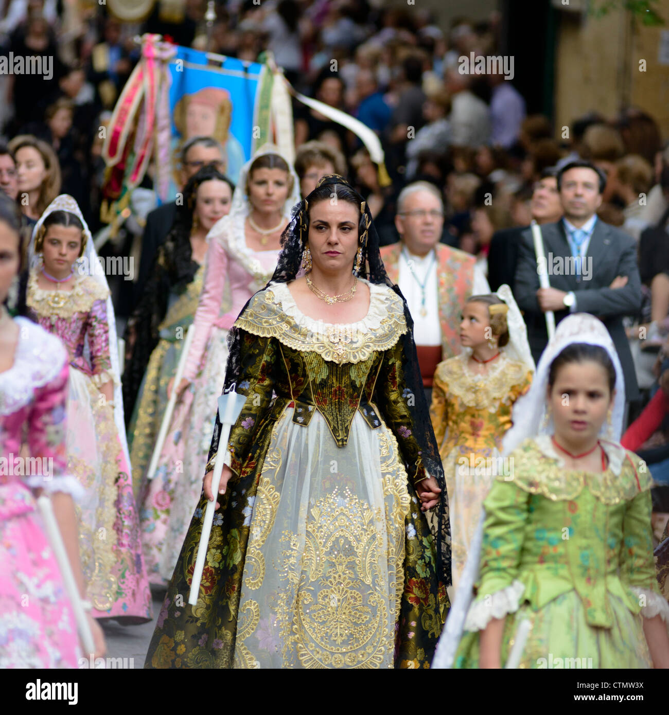 Prozession prozessionen parade paraden -Fotos und -Bildmaterial in ...