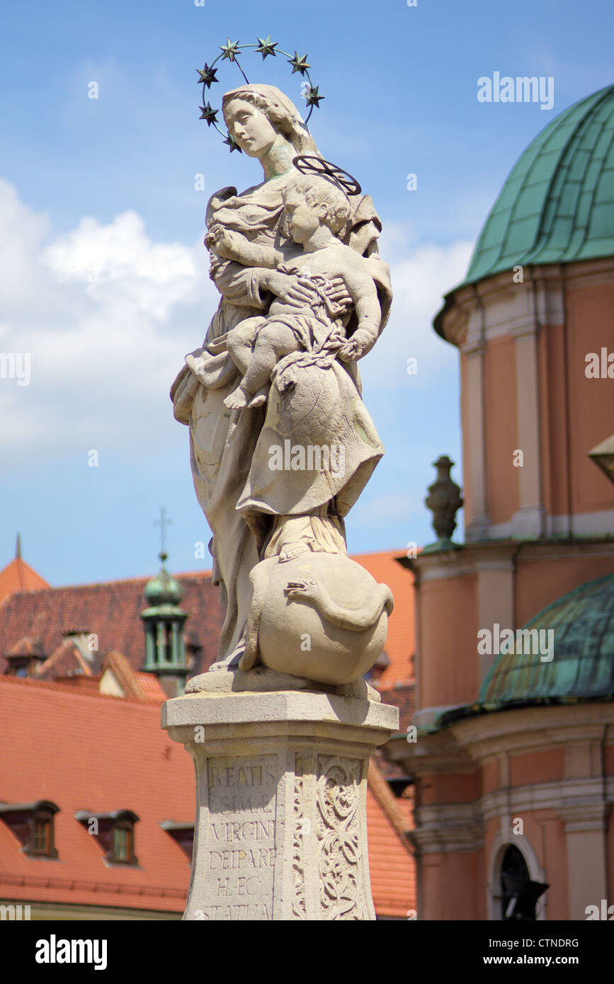 Heilge maria -Fotos und -Bildmaterial in hoher Auflösung – Alamy
