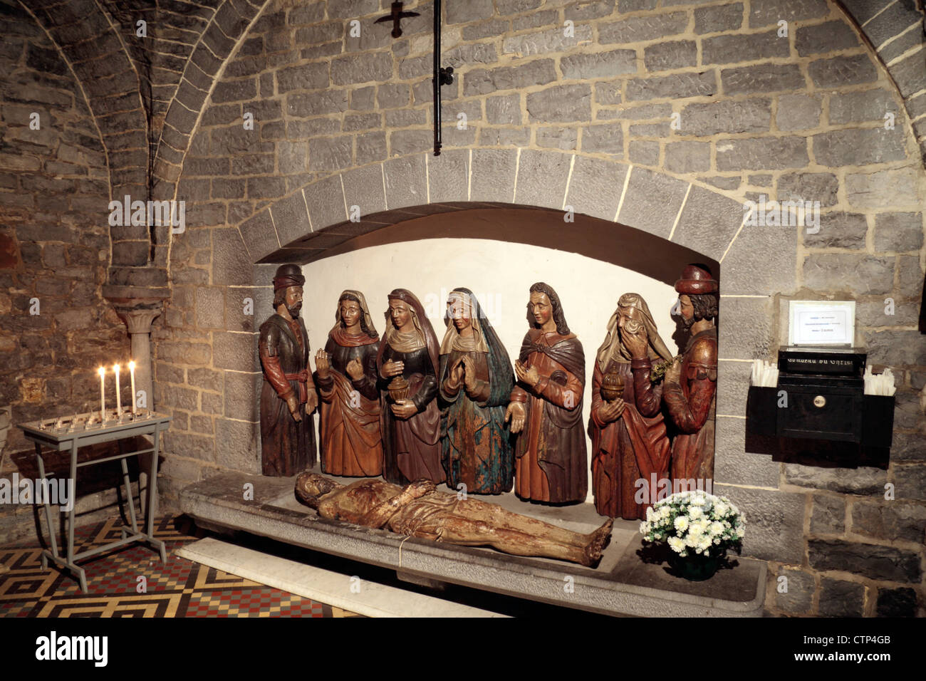 Skulpturen, die den tod von jesus darstellen -Fotos und -Bildmaterial ...