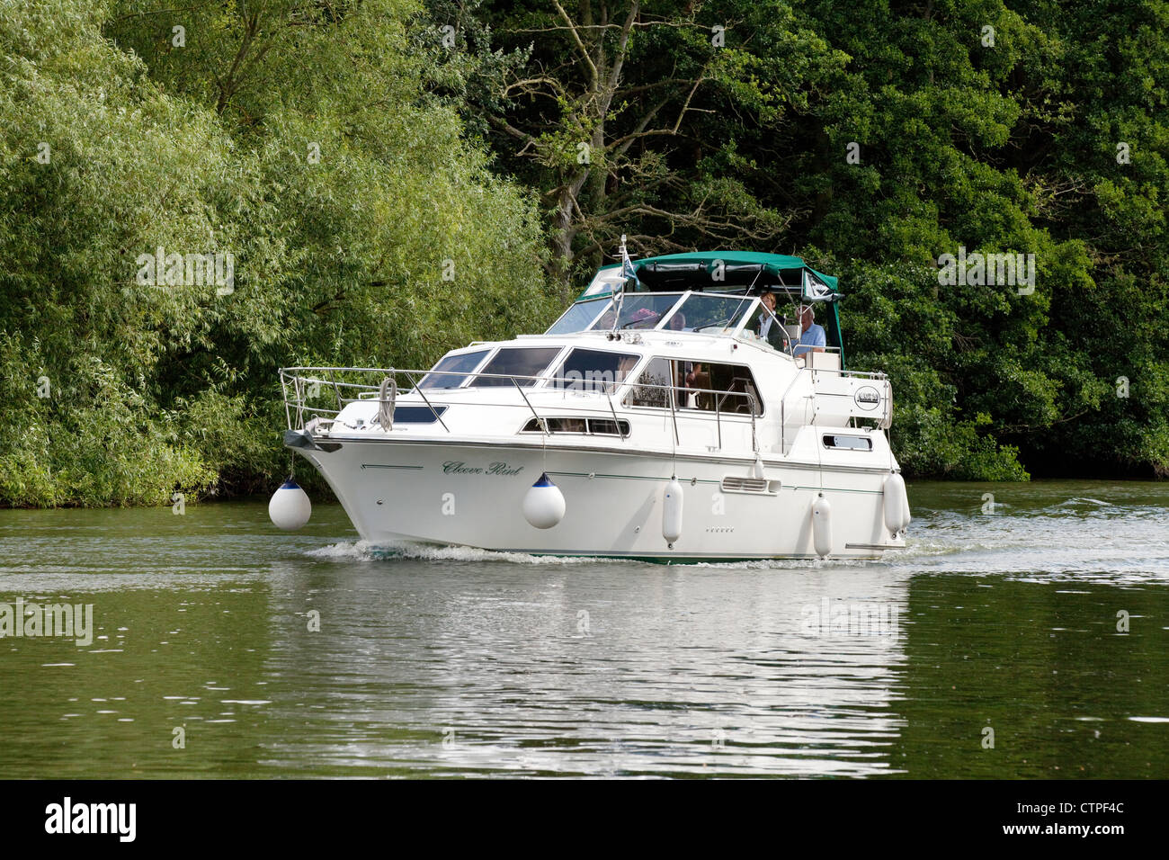 Motorboot schiff -Fotos und -Bildmaterial in hoher Auflösung – Alamy