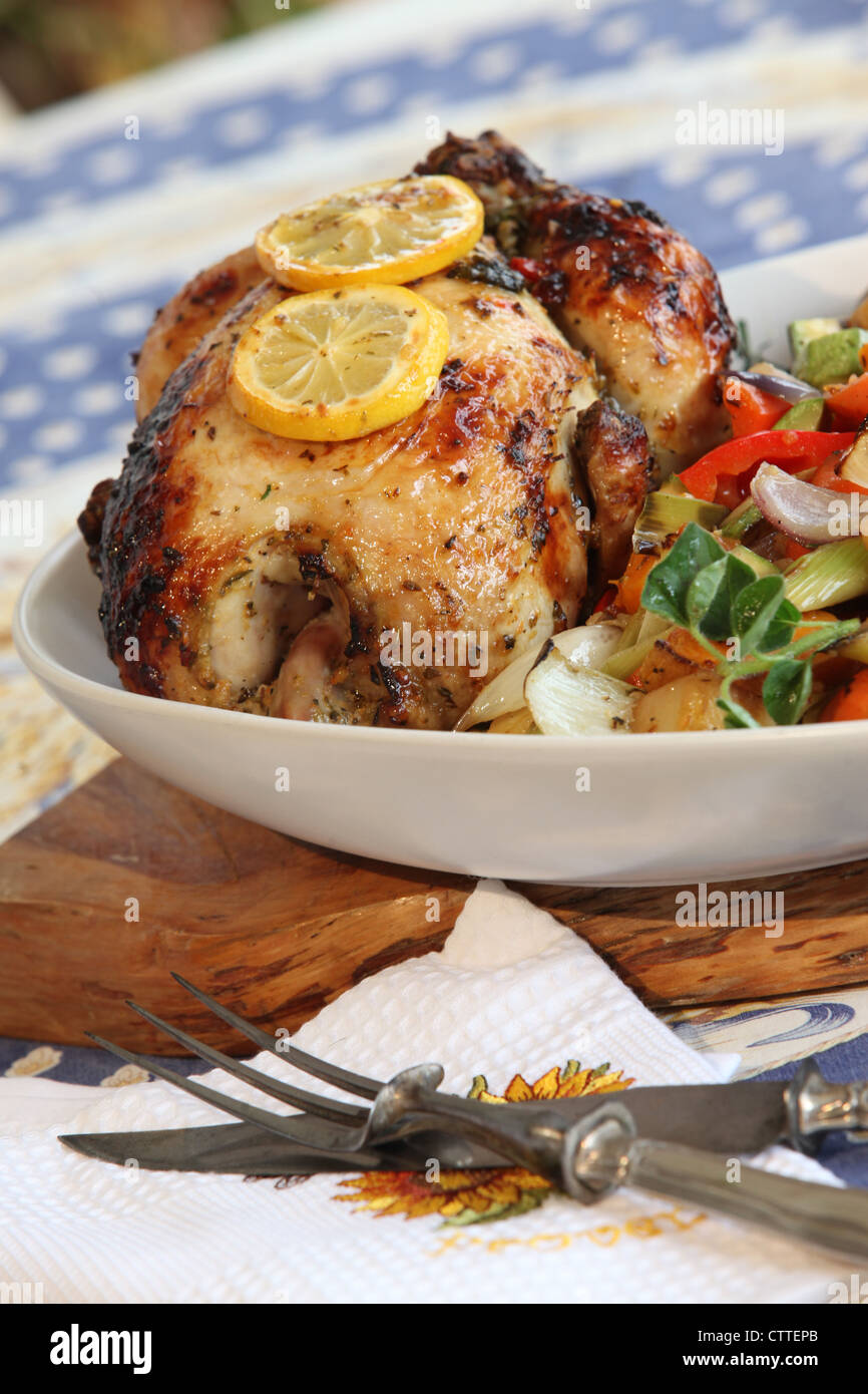 Huhn Gebratenes Ganzes Fleischessen Stockfotos und -bilder Kaufen - Alamy
