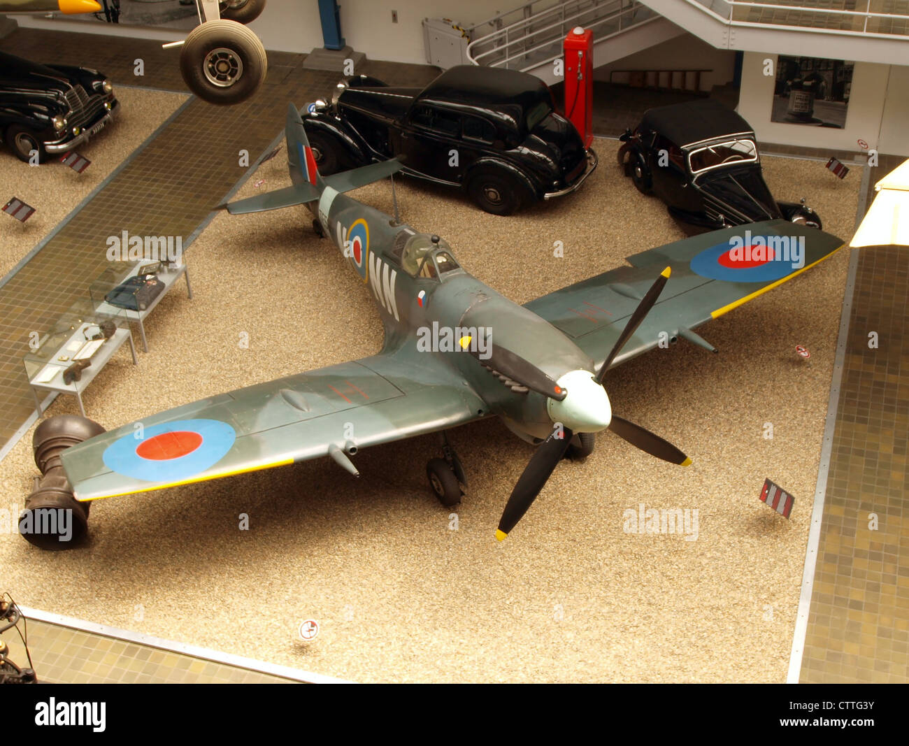Supermarine spitfire v -Fotos und -Bildmaterial in hoher Auflösung – Alamy