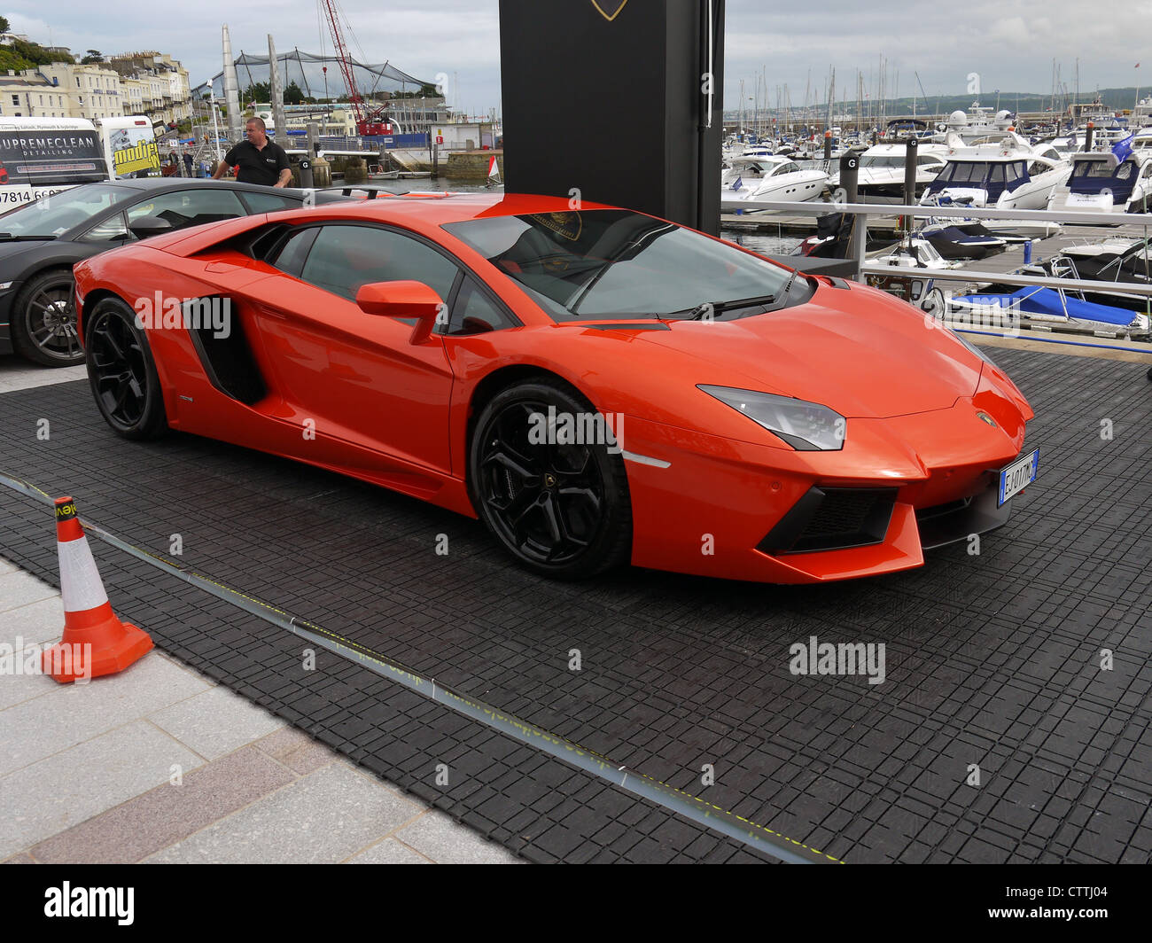 Lamborghini Aventador auf ein Supersportwagen-Wochenende in Torquay ...