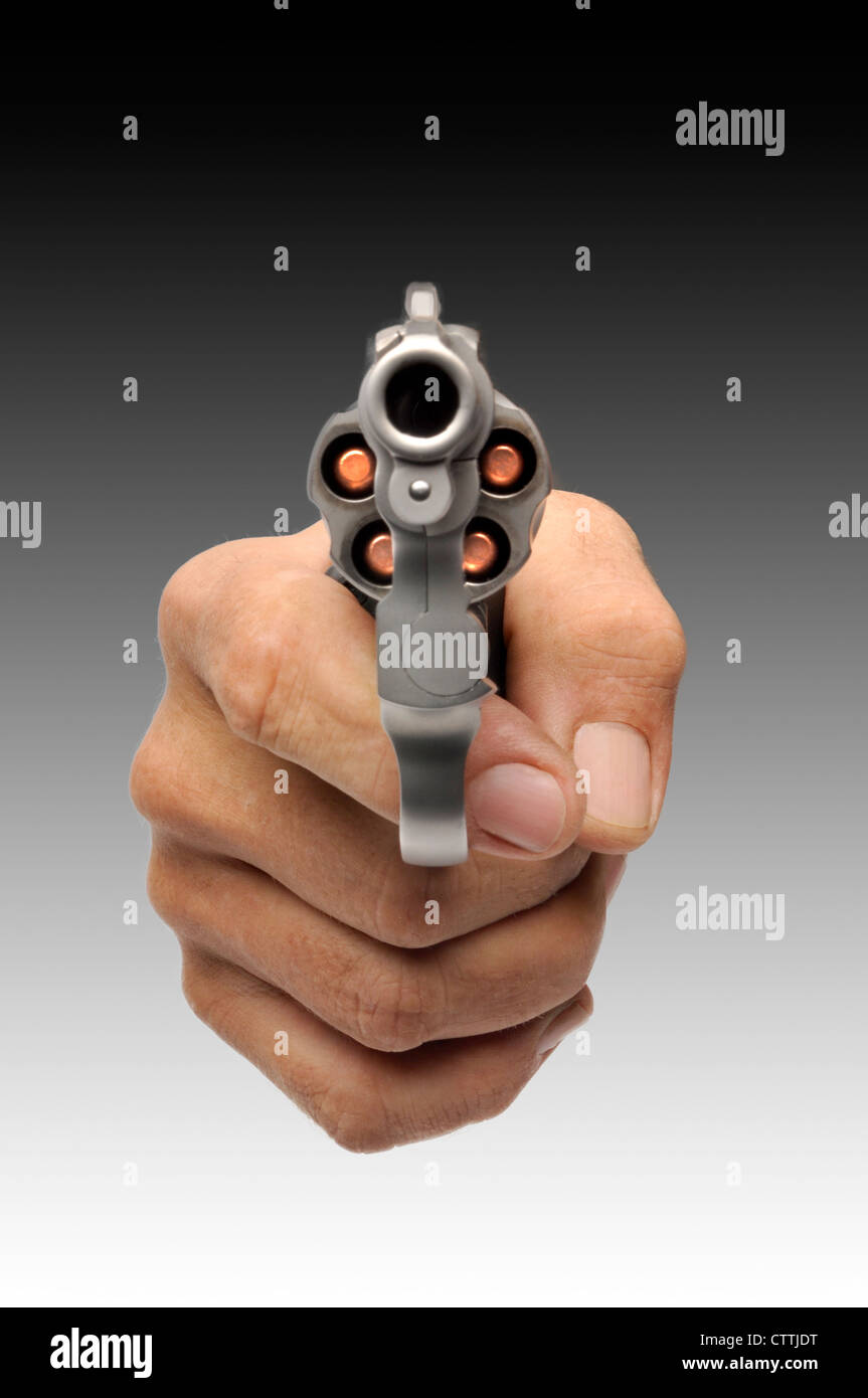 Den lauf einer waffe hinabstarren -Fotos und -Bildmaterial in hoher ...