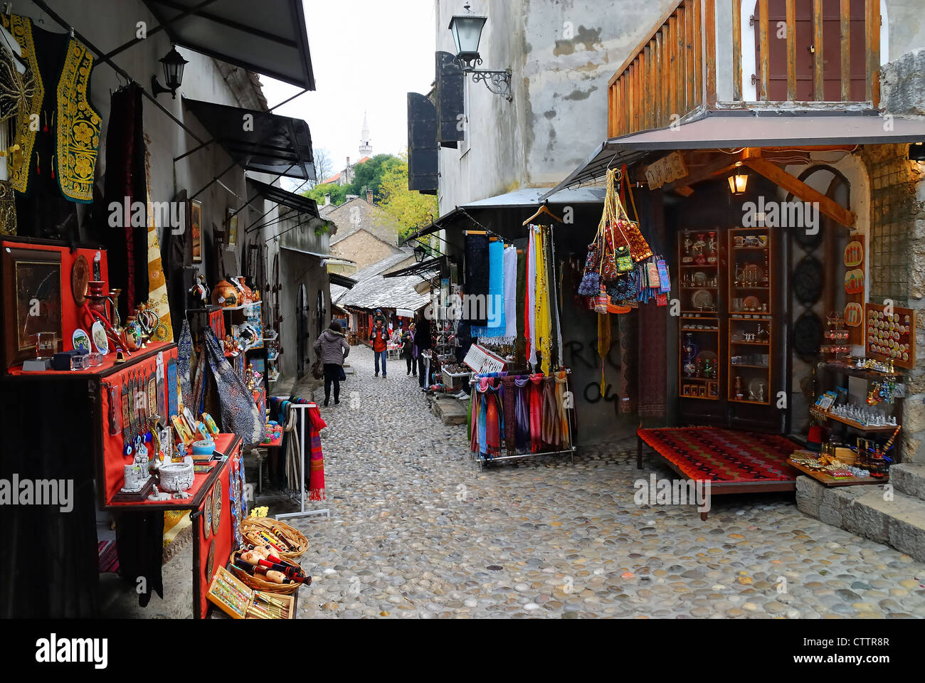 Bosnien und Herzegowina, Mostar, der Basar im alten muslimischen ...