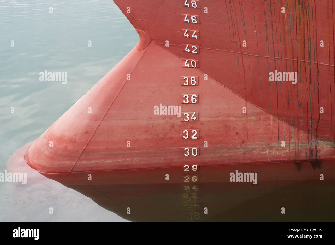 Der bug des schiffes -Fotos und -Bildmaterial in hoher Auflösung – Alamy