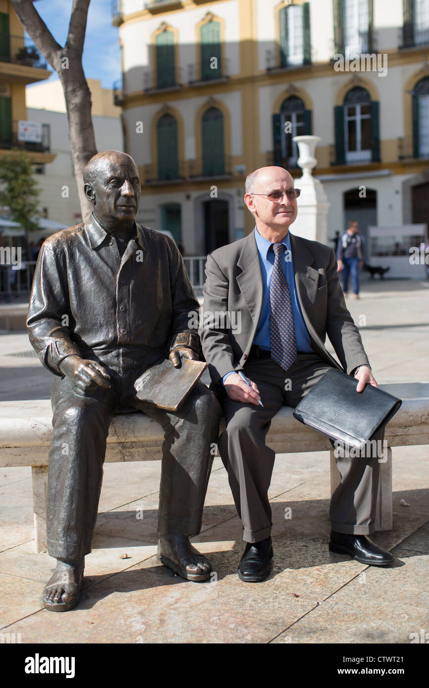 Statua di picasso -Fotos und -Bildmaterial in hoher Auflösung – Alamy