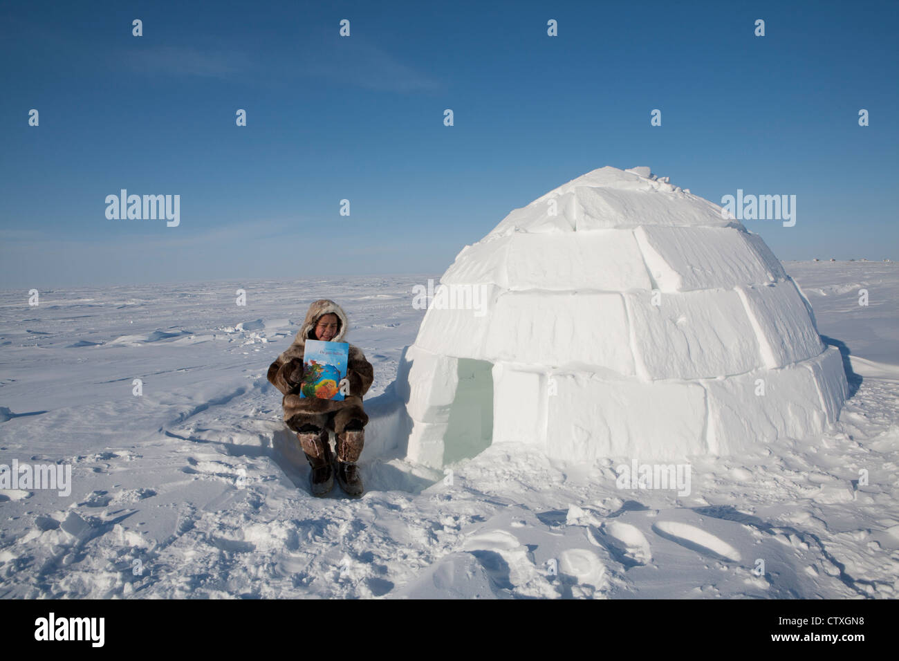Inuit Junge Am Nordpol Stockfotografie Alamy