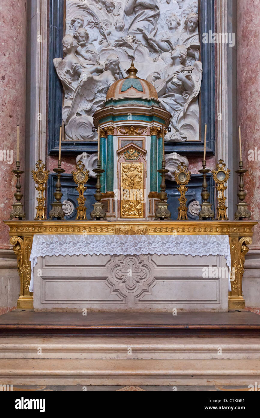 Kapelle Tabernakel im Seitenschiff der Basilika. Mafra Palast und ...
