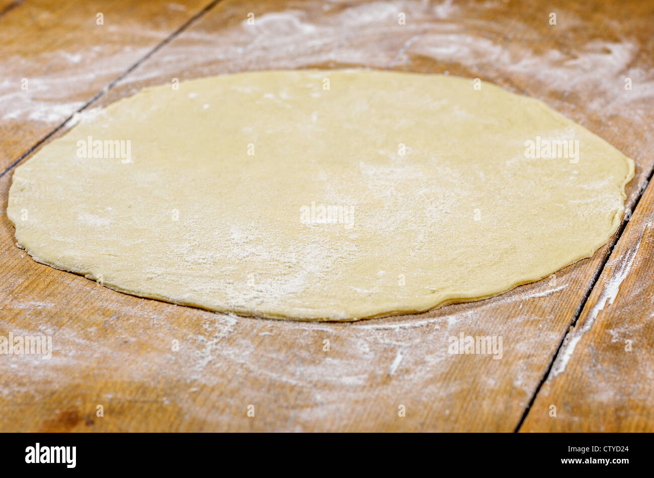 Flacher teig Stockfotos und -bilder Kaufen - Alamy