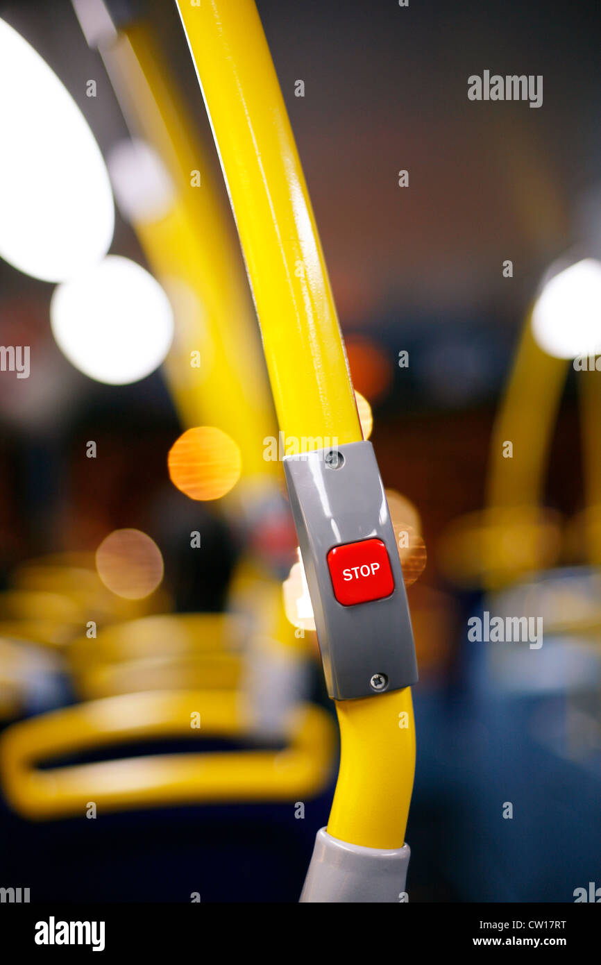 Stop sign inside bus -Fotos und -Bildmaterial in hoher Auflösung – Alamy
