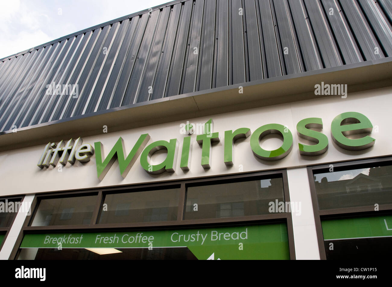 Waitrose sign -Fotos und -Bildmaterial in hoher Auflösung – Alamy