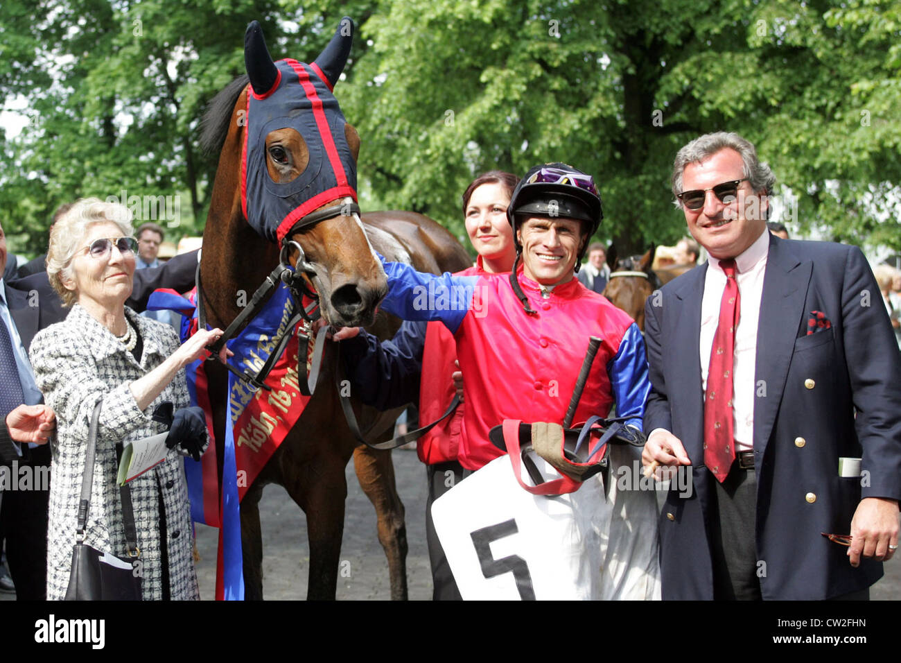 Gestüt schlenderhan -Fotos und -Bildmaterial in hoher Auflösung – Alamy