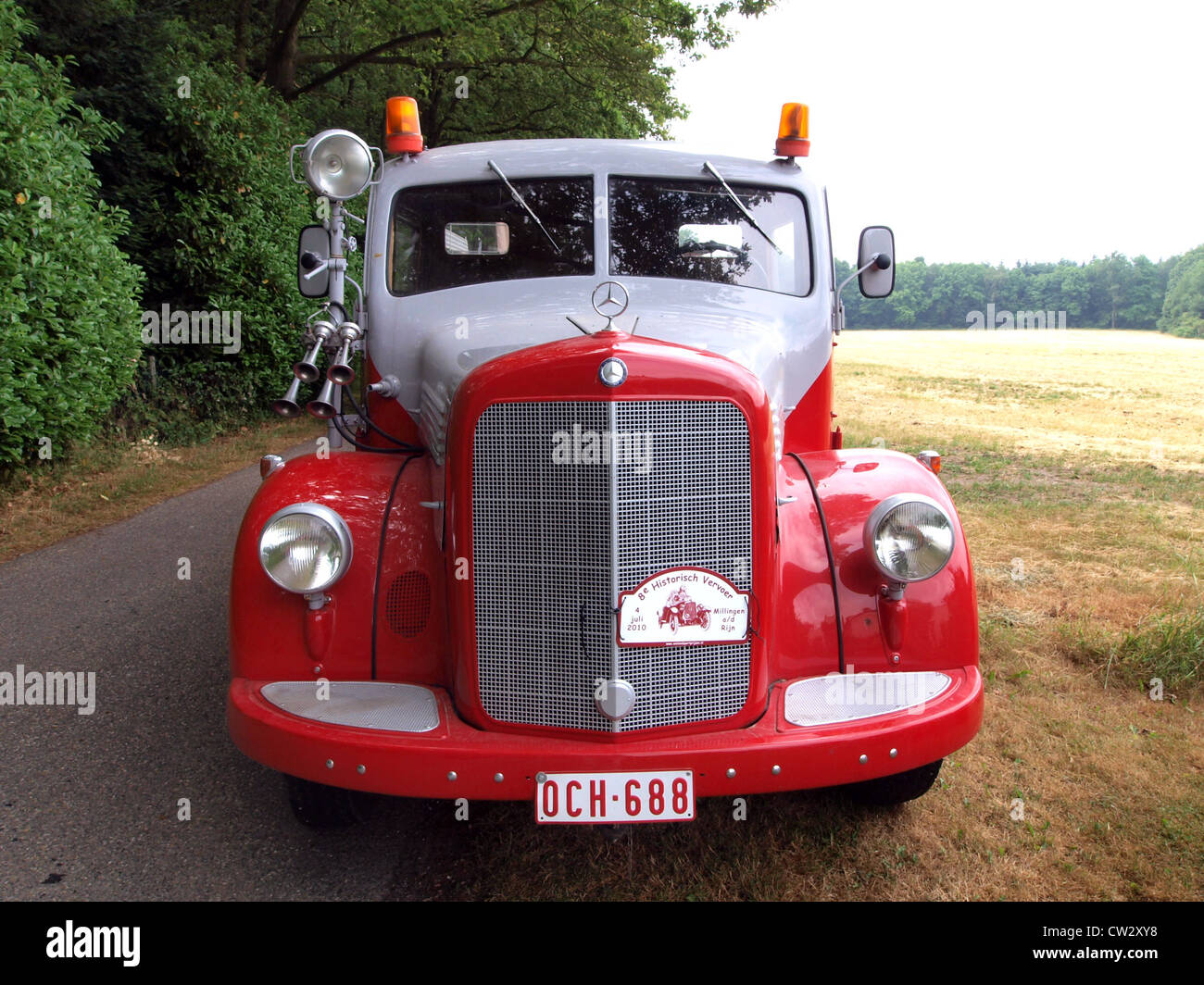 Mercedes fire truck -Fotos und -Bildmaterial in hoher Auflösung – Alamy
