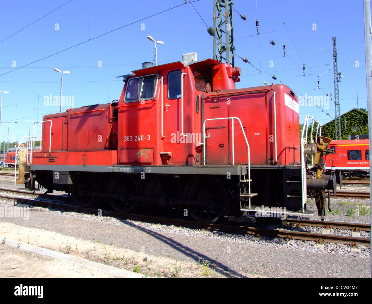 Diesellokomotiven der Deutschen Bahn DB 363 240-3 bei Saarbrücken Depot ...