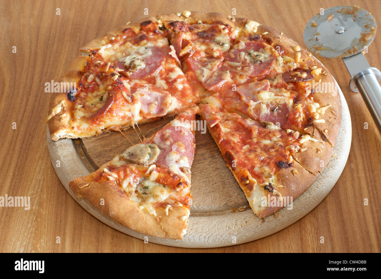 Deutsche pizza -Fotos und -Bildmaterial in hoher Auflösung – Alamy