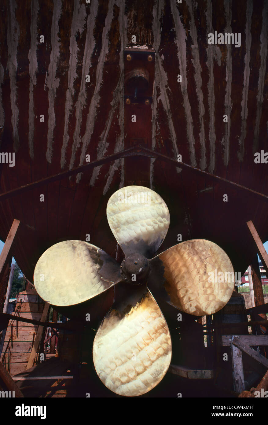 Big propeller -Fotos und -Bildmaterial in hoher Auflösung – Alamy