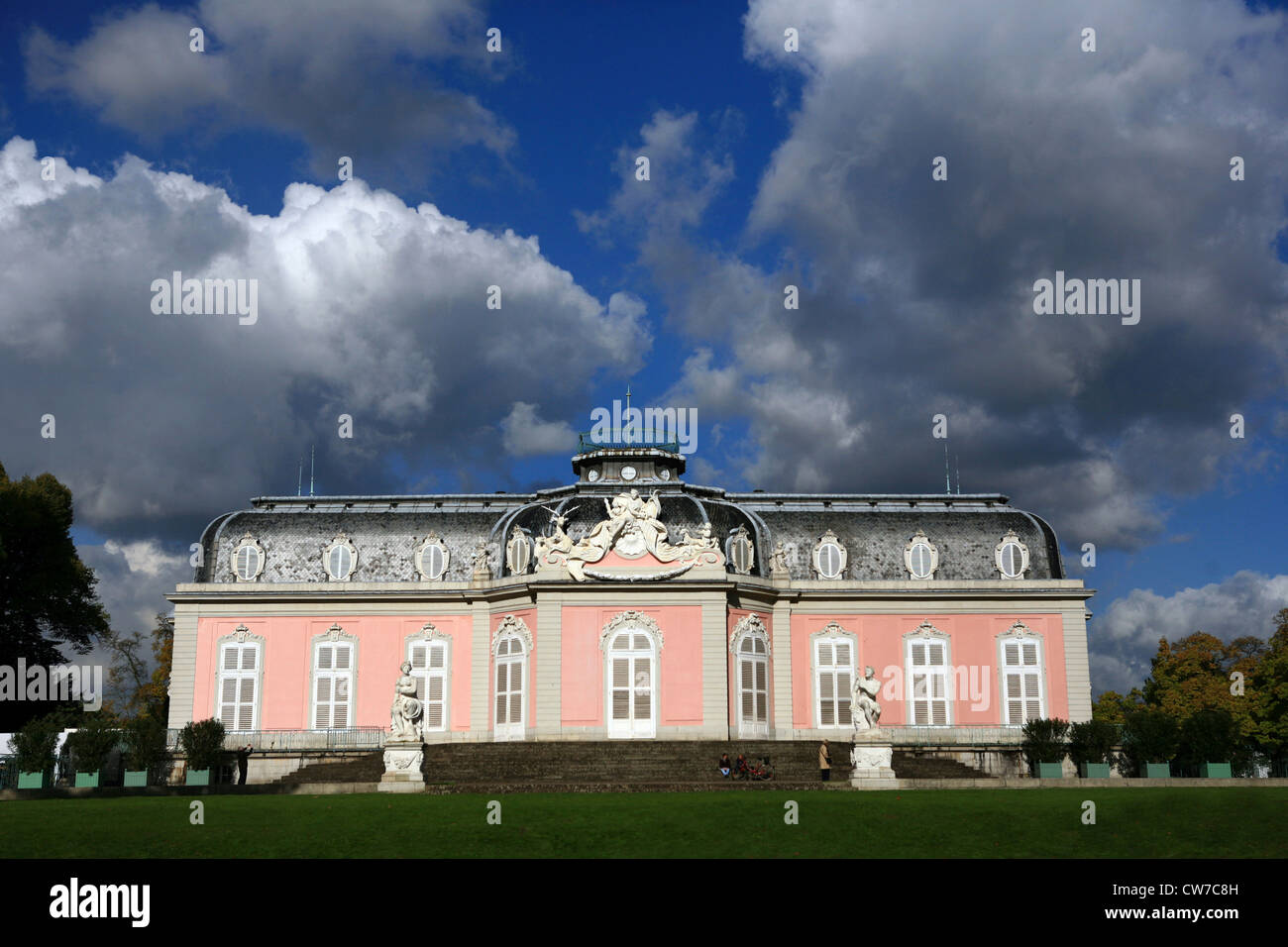 Schloss benrath schloss benrath -Fotos und -Bildmaterial in hoher ...